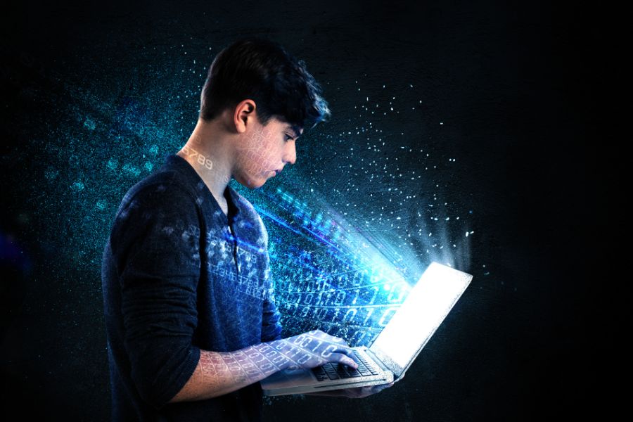 Ways to Discuss Internet Safety to Prevent Teen Addiction